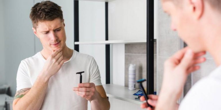 10 Best Disposable Razors Reviewed And Buyer's Guide