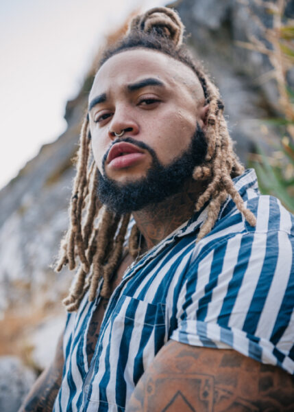 Dreads With Fade Styling Guide + 12 Locs Styles Inspiration