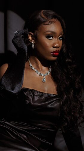 7 Best Hairstyles With Edges + Styling Guide