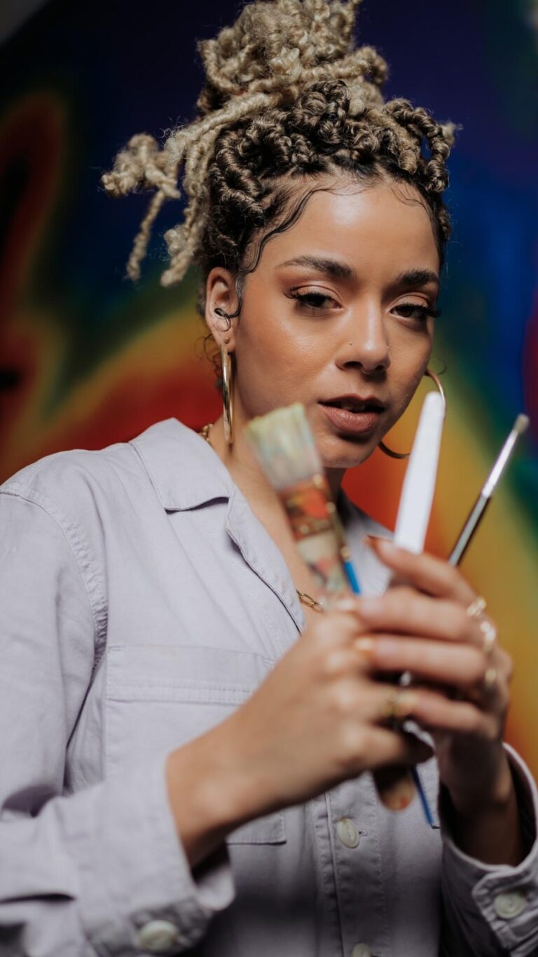 7 Best Hairstyles With Edges + Styling Guide