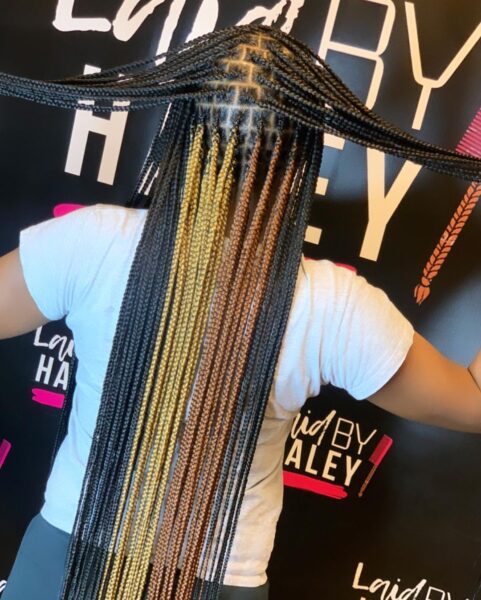 26 Stunning Peekaboo Braids Styles + Colors & Styling Guide