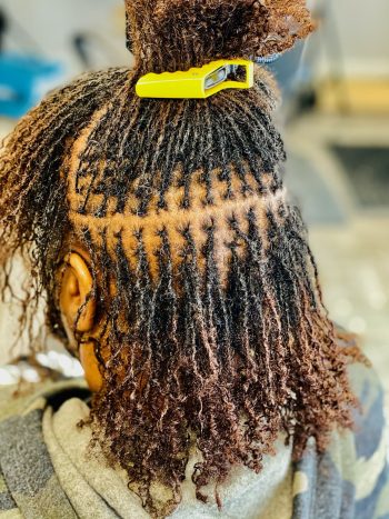 8 Best Starter Locs For Men Methods + Styling Tips
