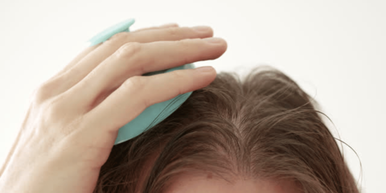 10 Best Dandruff Comb, Hair Brush And Flakes Removal Tool