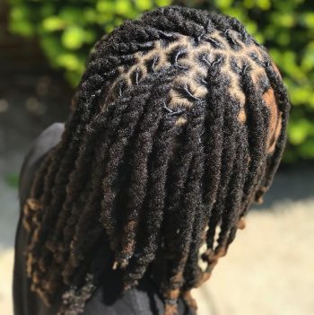 8 Best Starter Locs For Men Methods + Styling Tips
